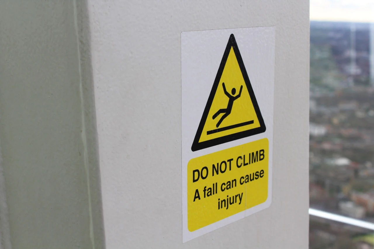 Stiker K3: Pengertian, Fungsi hingga Rekomendasi Bahannya - Cipta Office